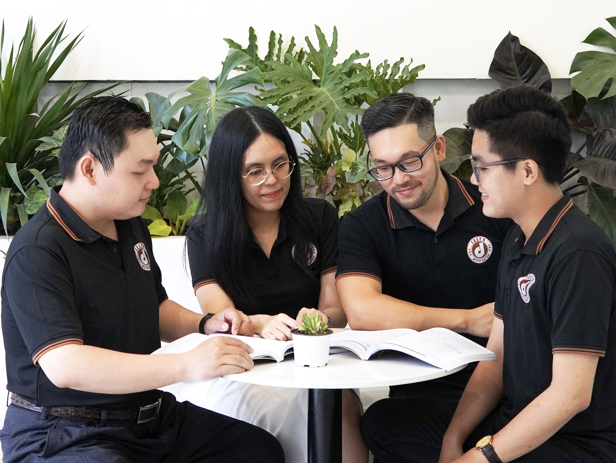 TRANG CHỦ - IELTS WITH DATIO